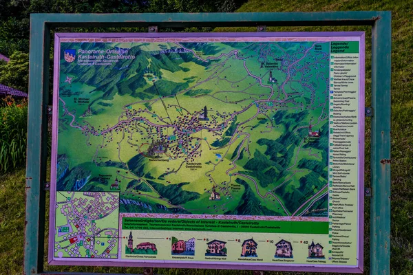 Park map display Stock Photos, Royalty Free Park map display Images ...