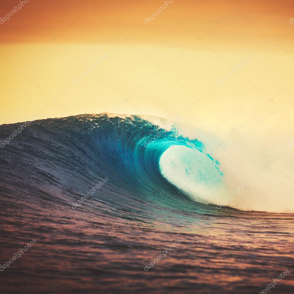 Amazing Ocean Wave Stock Photo by ©EpicStockMedia 73342197