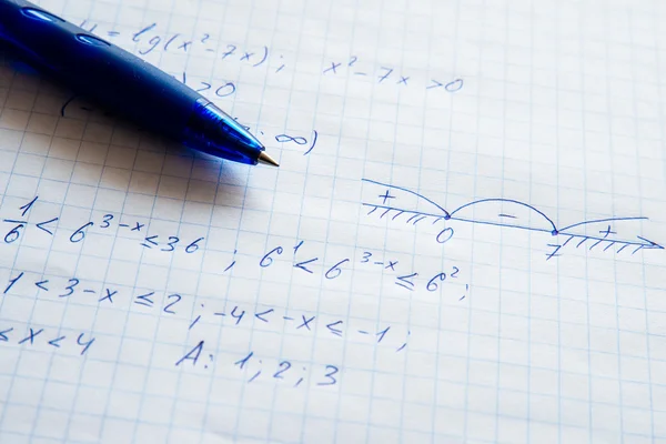 Cálculo por escrito Stock Photos, Royalty Free Cálculo por escrito ...