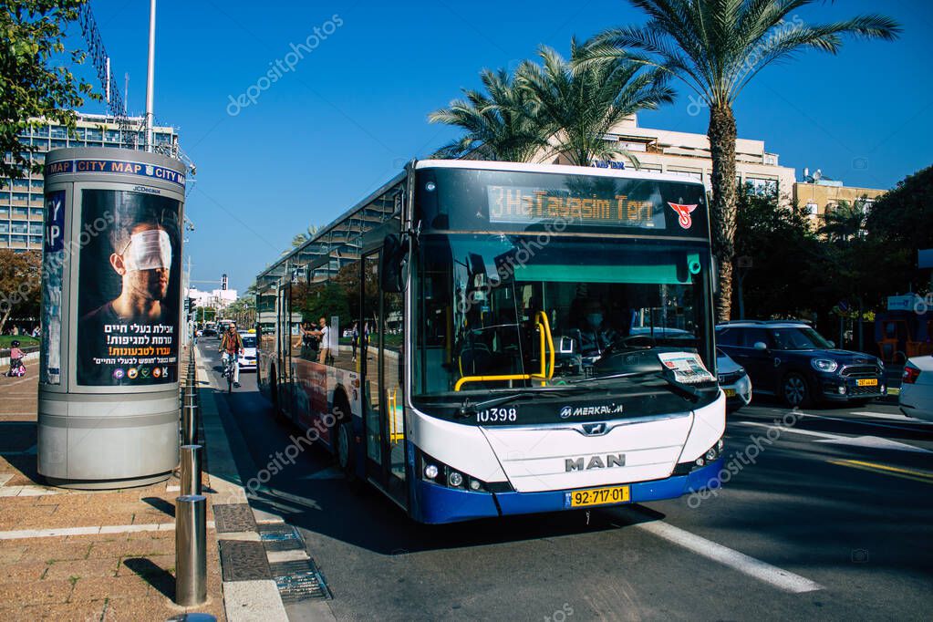 Tel Aviv Israel 04 de diciembre de 2020 Vista de un autobús público ...