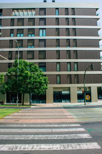 Imágenes de Edificio laredo, fotos de Edificio laredo sin royalties | Depositphotos