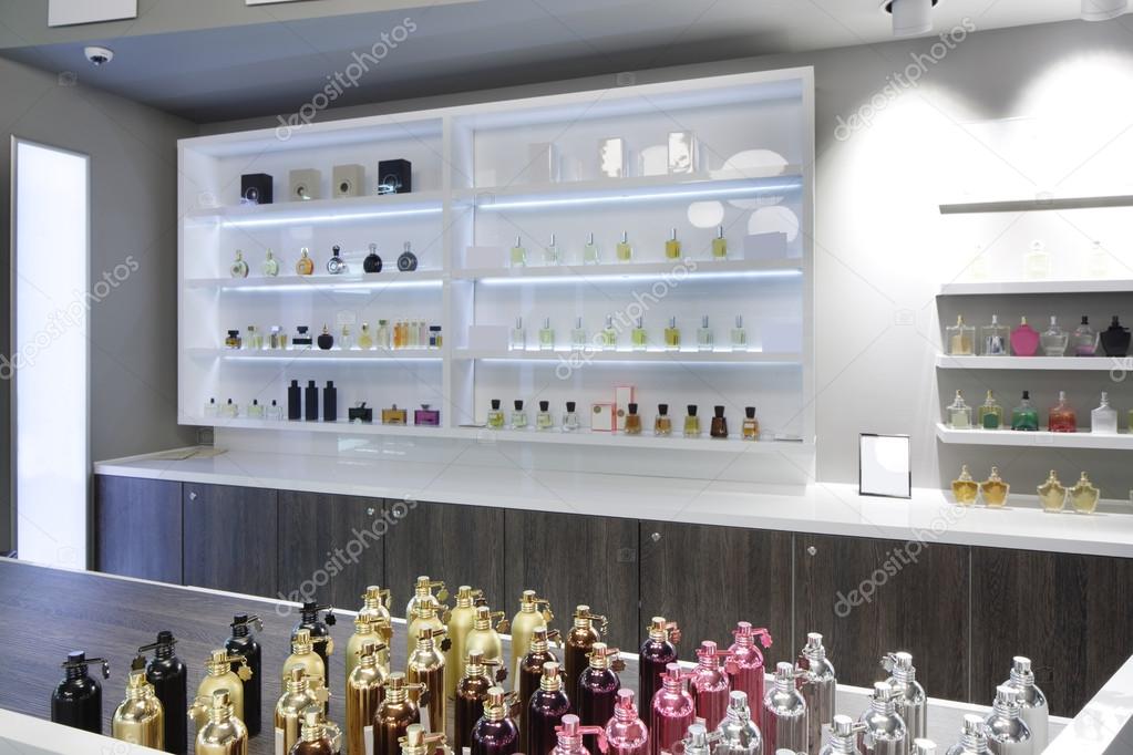 White Perfume Rack Display Store Design Interior, Retail, 52% OFF