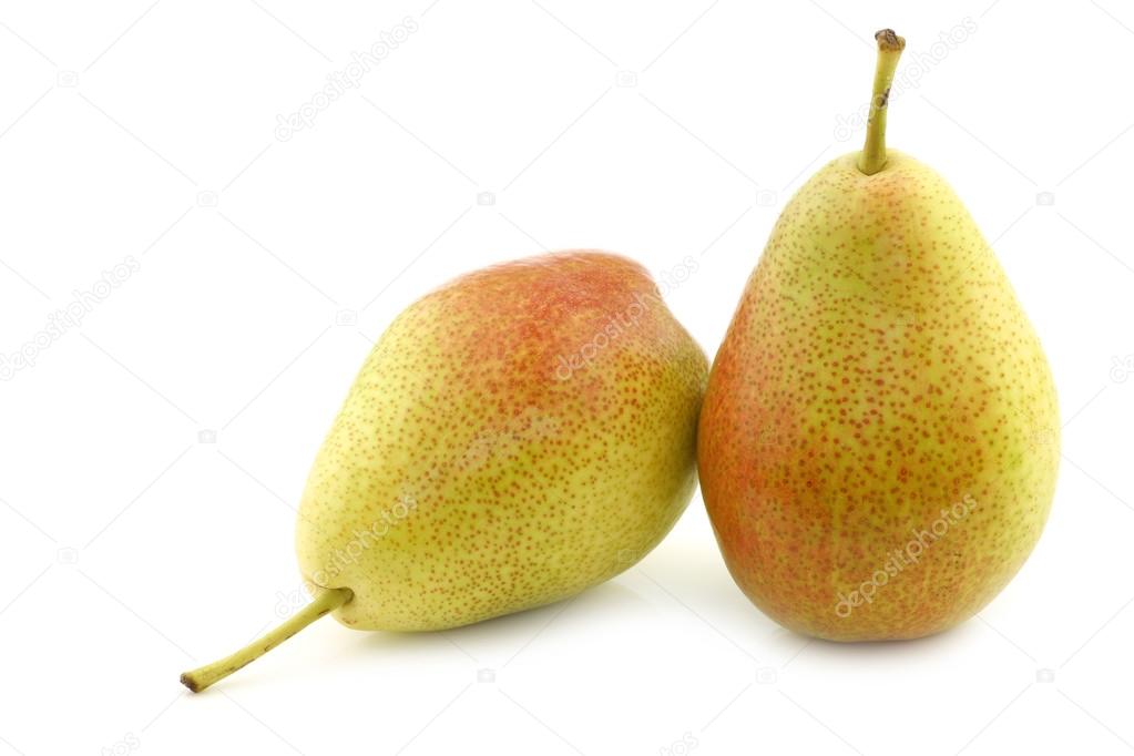 Two fresh "Forelle" pears Stock Photo by ©tpzijl 116952496