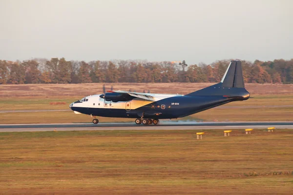 Antonov An-70 cargo plane – Stock Editorial Photo © dragunov #141160594