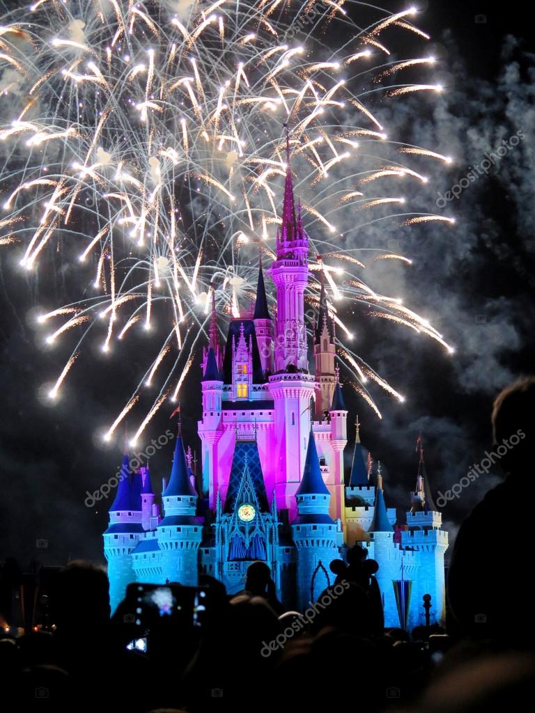 Castle with firework — Stock Editorial Photo © aroas #84154664