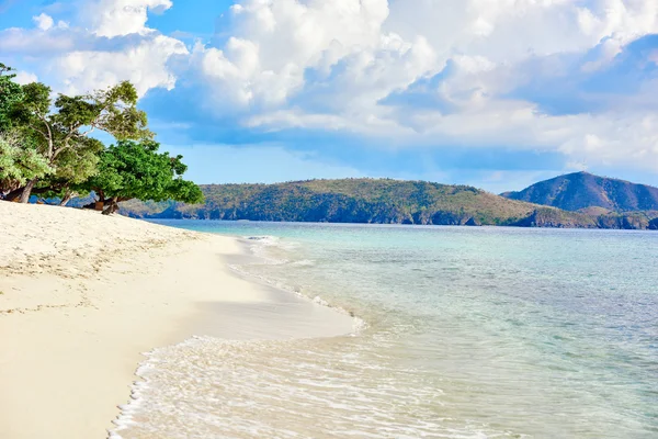 Coron white sand beach Palawan Philippines — Stock Photo © STYLEPICS ...