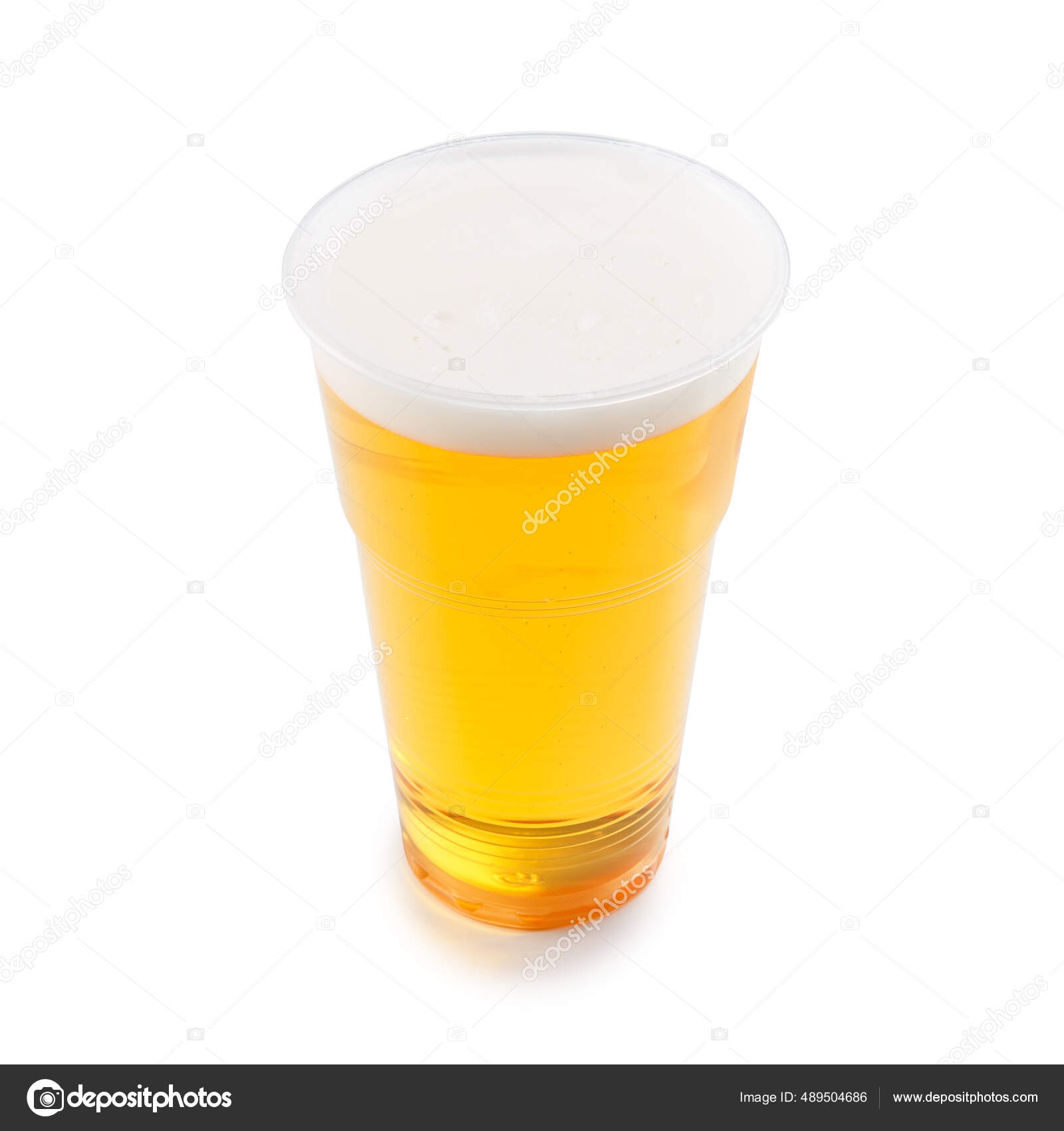 Bier Bier Pils Een Plastic Wegwerpbeker Geïsoleerd Witte Achtergrond ...