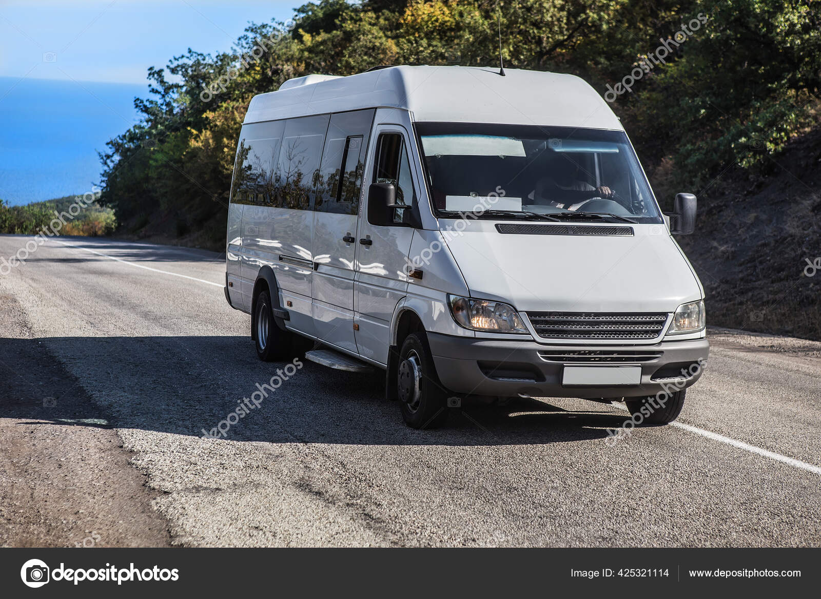 Minibus Moves Road Sea Summer — Stock Editorial Photo © Apriori #425321114