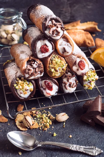 Cannoli Stock Photos, Royalty Free Cannoli Images | Depositphotos