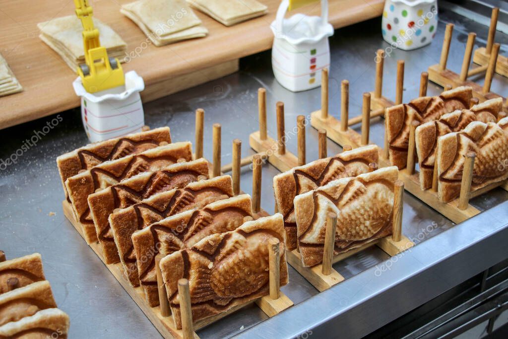 Panqueque de estilo coreano (Bungeoppang), pan en forma de pescado con ...