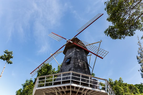 Windmill queensland Stock Photos, Royalty Free Windmill queensland ...