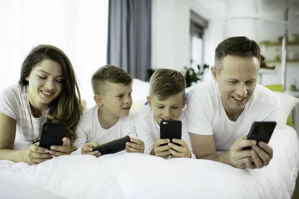 Modern family lifestyle Stock Photos, Royalty Free Modern family ...