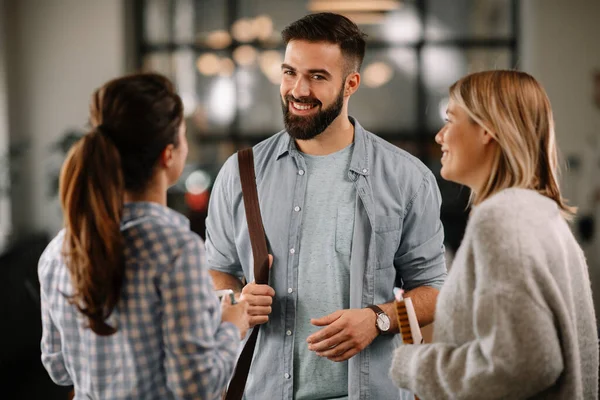 People talking Images - Search Images on Everypixel