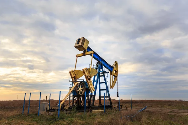 Pozo de gas fotos de stock, imágenes de Pozo de gas sin royalties ...