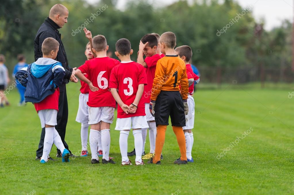 KidS soccer team Stock Photo by ©fotokostic 87548982