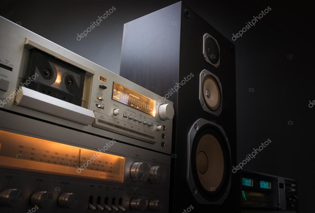 Audio stereo rack Stock Photo by ©fotokostic 98116602