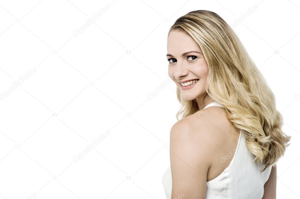 Looking Over The Shoulder Pose