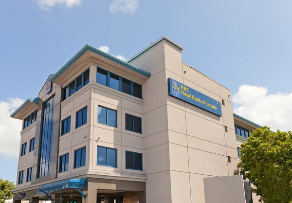 Senior constable from Royal Cayman Islands Police Service in George ...