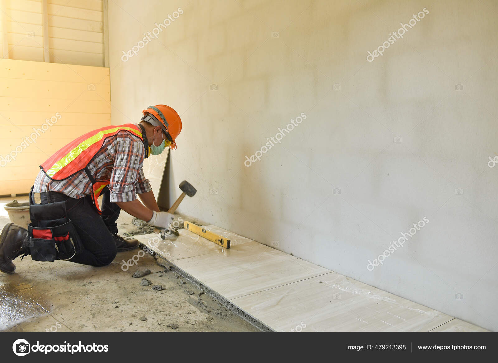 Worker Laying Ceramic Tiles Home Tile Improvement — Stock Photo © Cavan ...