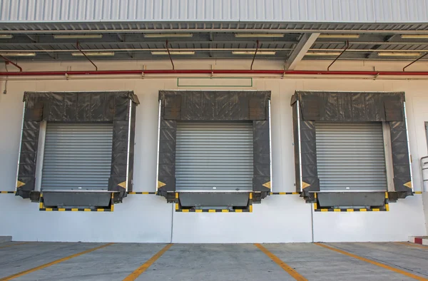 Truck lift gate Stock Photos, Royalty Free Truck lift gate Images ...