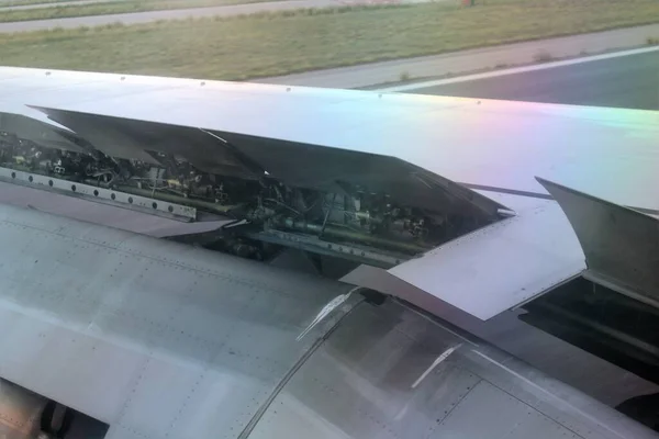 Plane damaged Stock Photos, Royalty Free Plane damaged Images ...