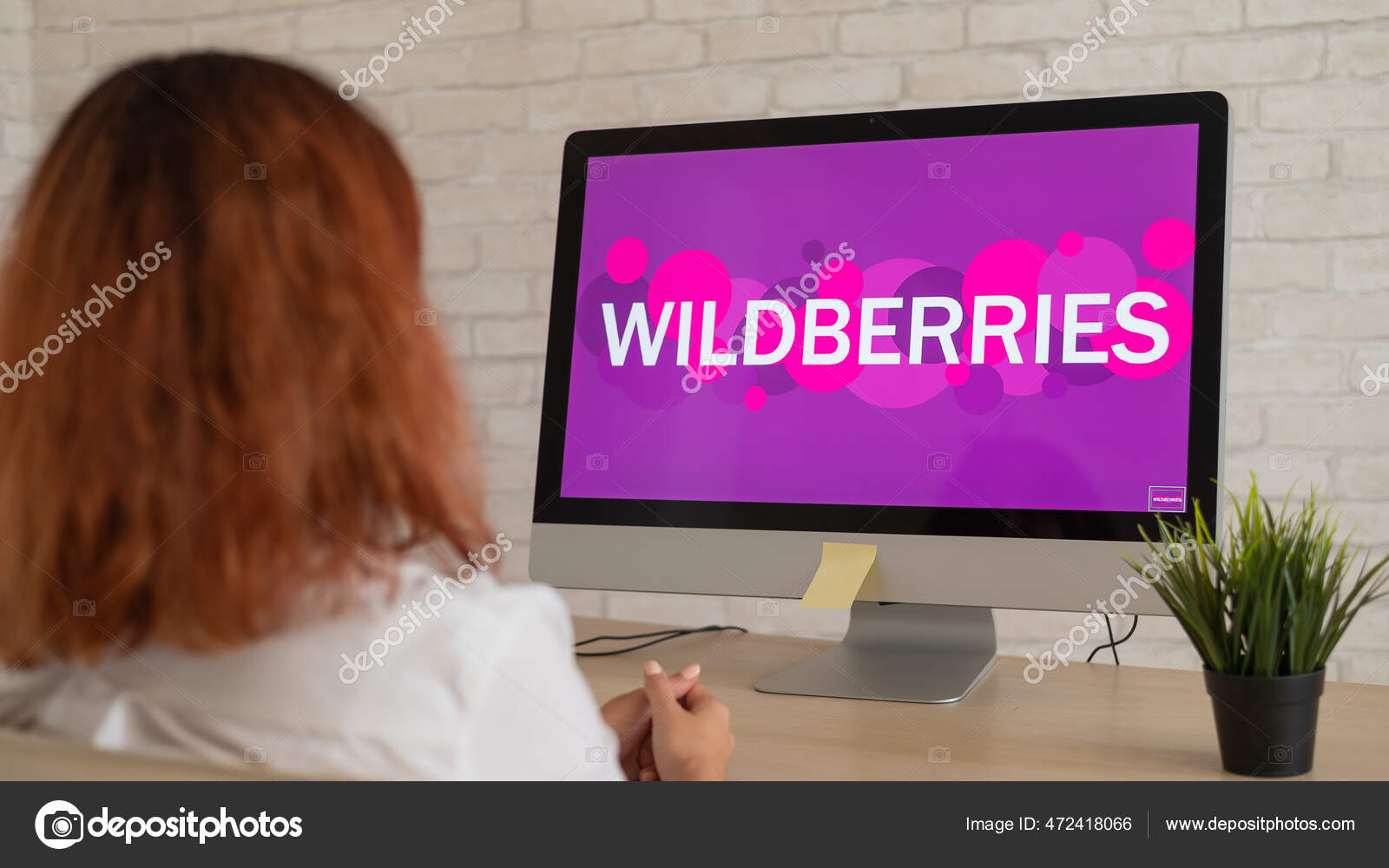 16 09 2020 Russian Novosibirsk Woman Sitting In Front Of Computer
