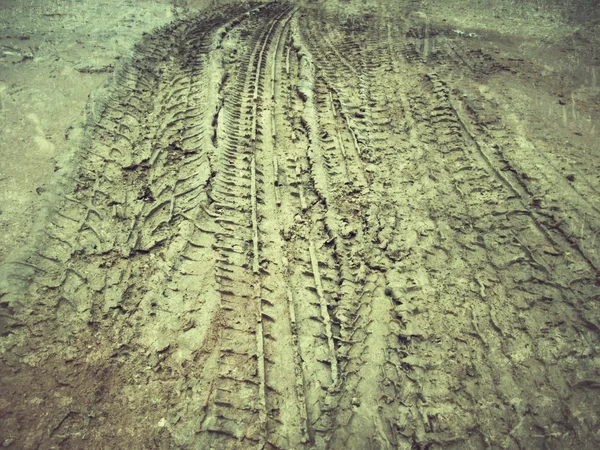 Fotos de Trilha lama, Imagens de Trilha lama sem royalties | Depositphotos