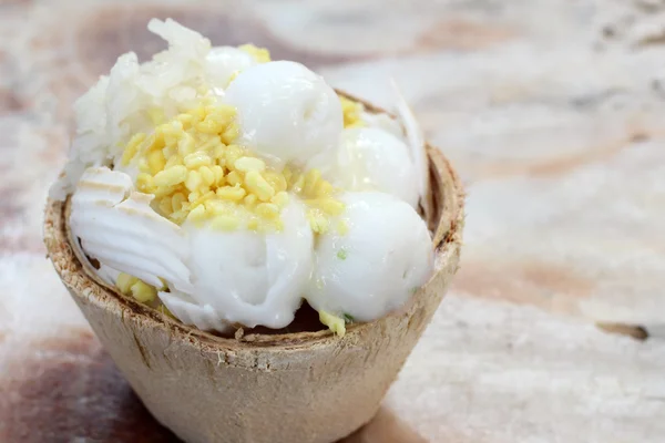 Fotos de Gelo de coco, Imagens de Gelo de coco sem royalties ...