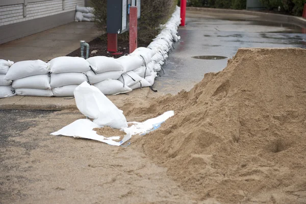Sandbag flood barrier Stock Photos, Royalty Free Sandbag flood barrier ...