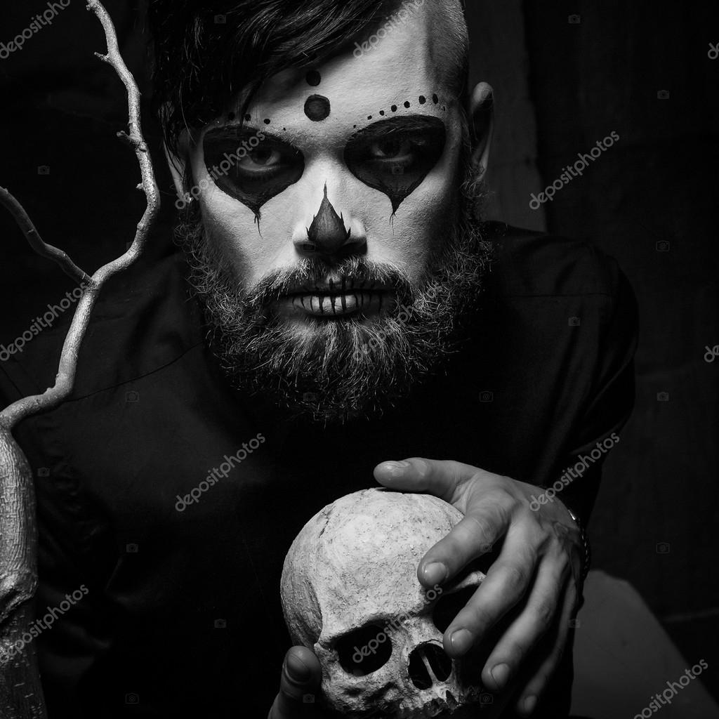 Day Of The Dead Makeup Male With Beard | Saubhaya Makeup