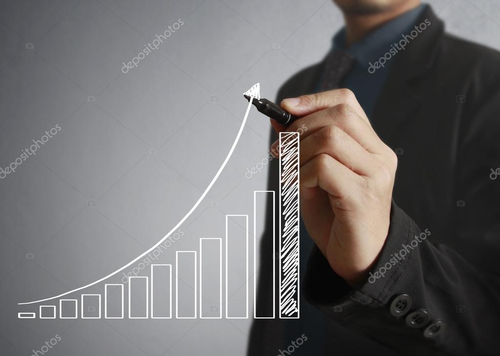 Empresario dibujo gráficos gráfico creciente: fotografía de stock ...