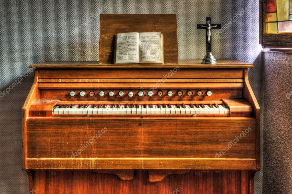Antique Piano Organs