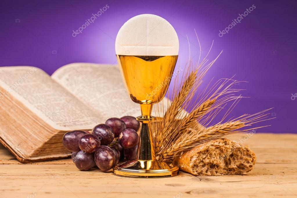 Holy communion bread and grapes — Stock Photo © yeti88 #60281791