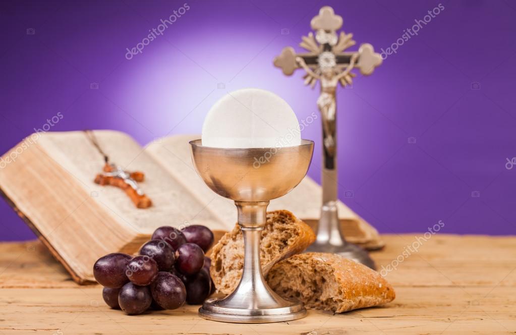Holy communion chalice Stock Photo by ©yeti88 91188608