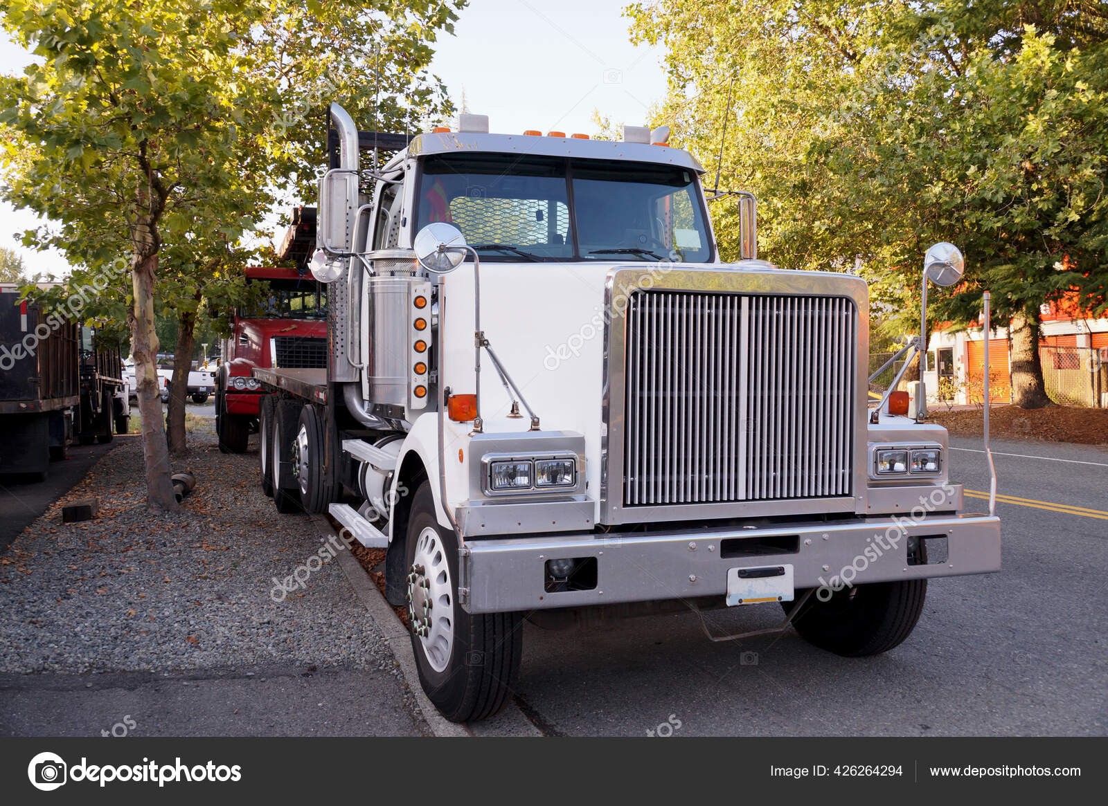 Car Repair Shop Trucks Awaiting Repair Street — Stock Photo © Vladdon ...
