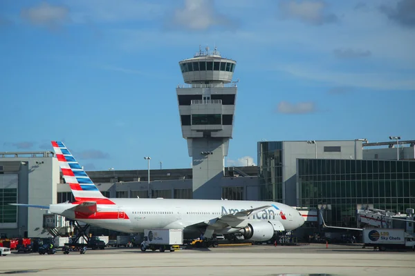 American Airlines plane and Air Traffic Control Tower at Miami ...