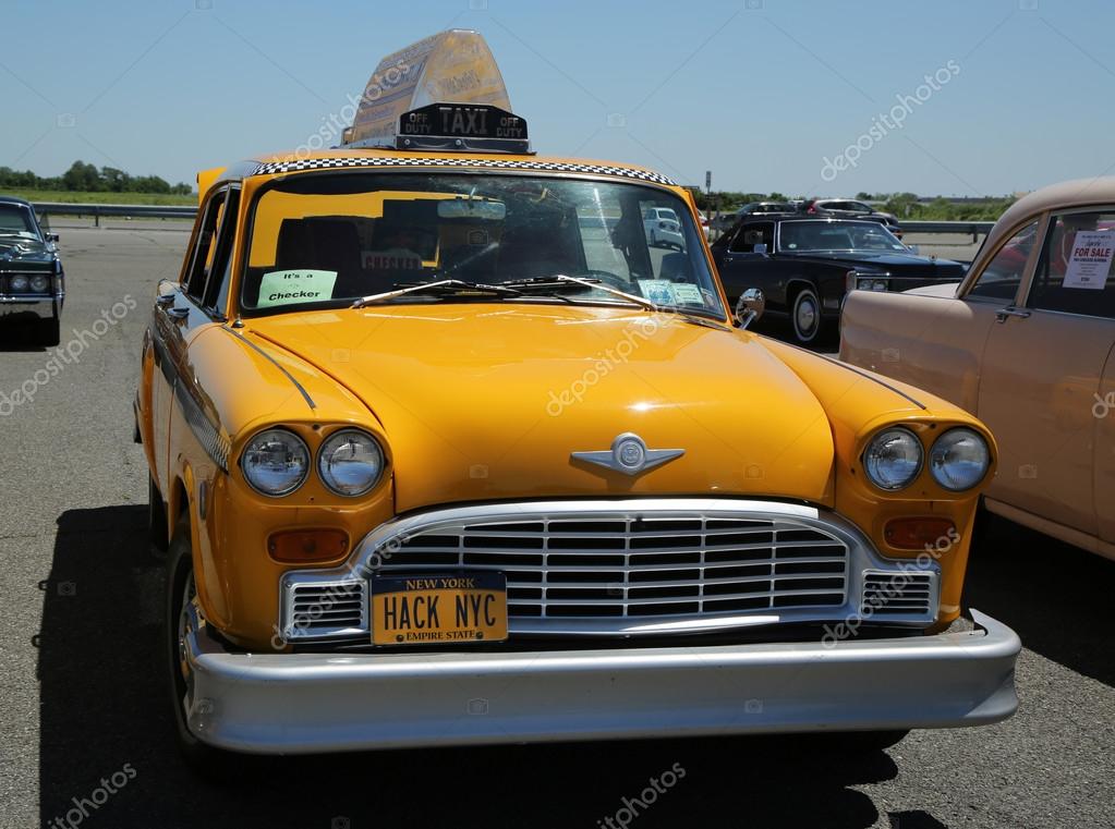 Checker Taxi Cab produced by the Checker Motors Corporation in 1976 ...