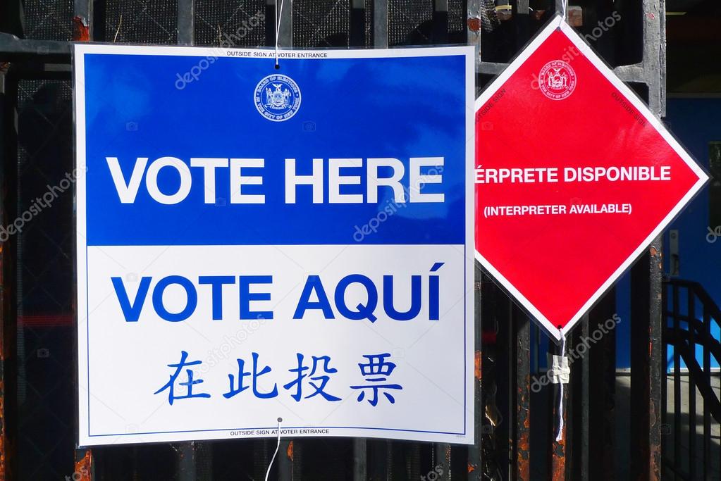 Signs at the voting site in New York — Stock Editorial Photo ...