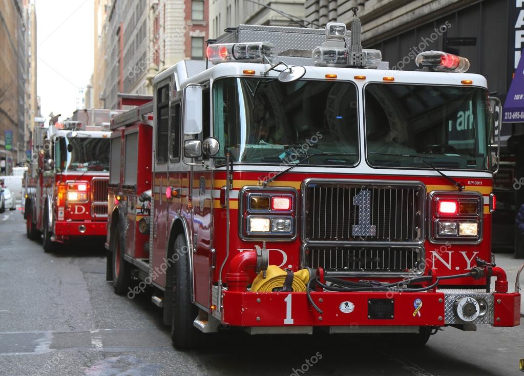 FDNY Engine 1 in midtown Manhattan – Stock Editorial Photo © zhukovsky ...