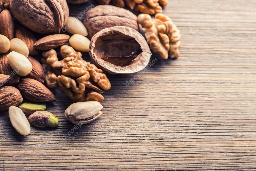 Various kinds of nuts. — Stock Photo © weyo #89898312