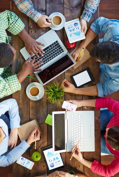 Orang kerja Stok Foto, Orang kerja Gambar Bebas Royalti | Depositphotos