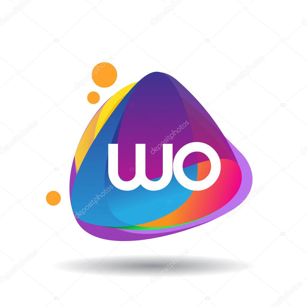 Logotipo de la letra WO con fondo colorido del chapoteo, diseño del logotipo de la combinación ...