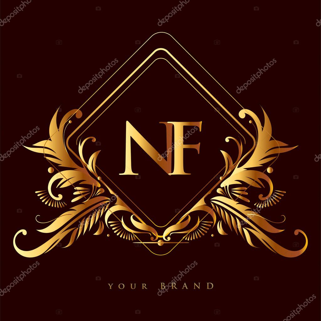 Letra Inicial Del Logotipo Con Color Dorado Con Adornos Patrón Vector de stock por ©wikaGrahic ...
