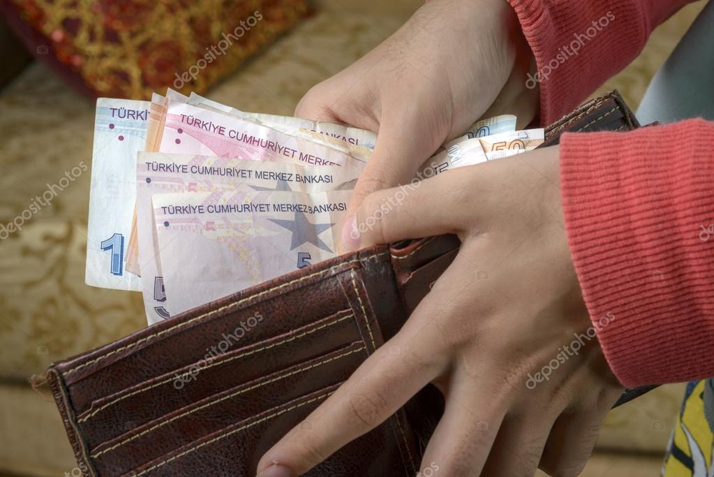 What To Put In Wallet - Wall Design Ideas