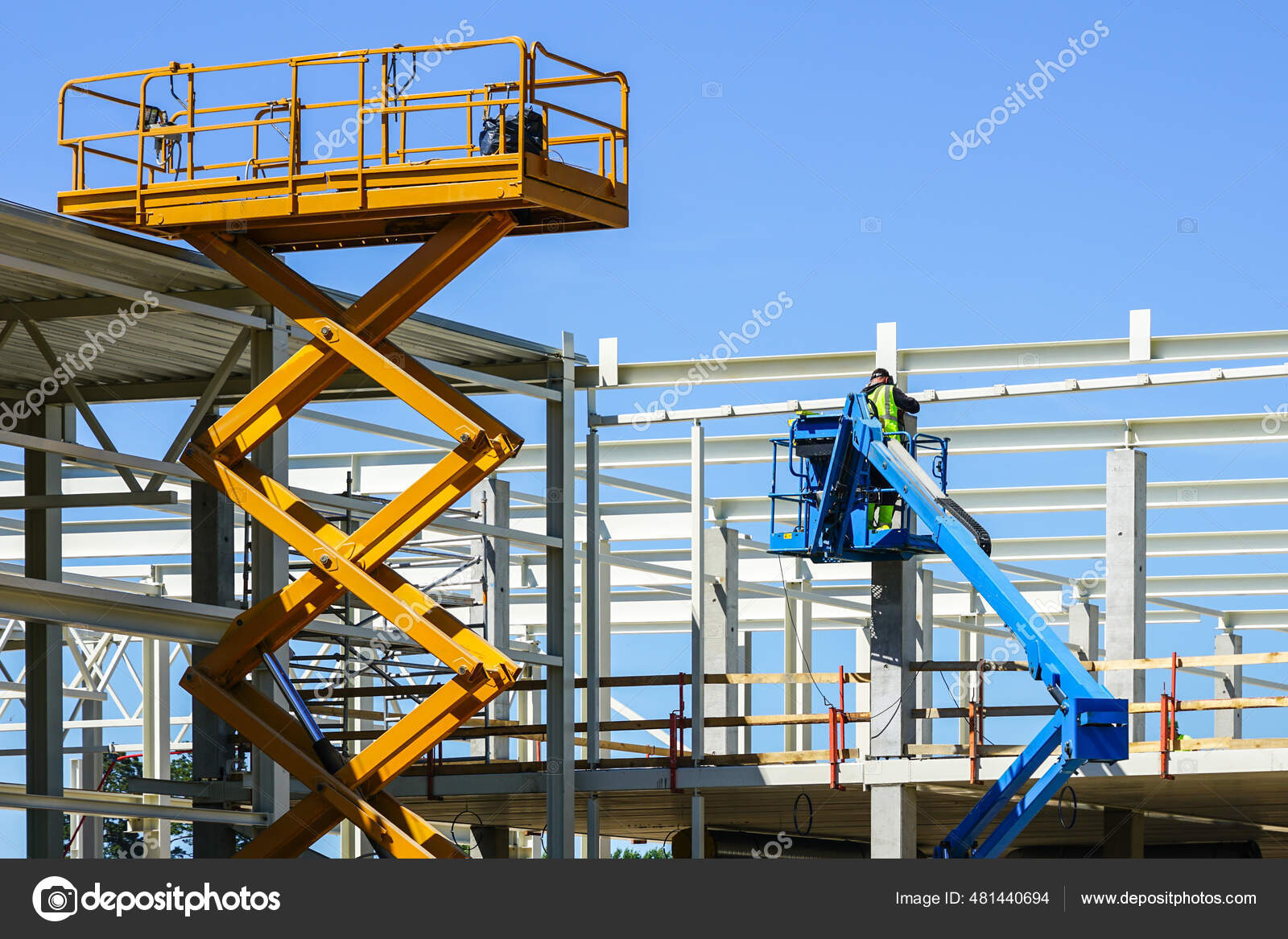 Modern Mobile Self Propelled Hydraulic Lifting Platform Scissor Lift ...