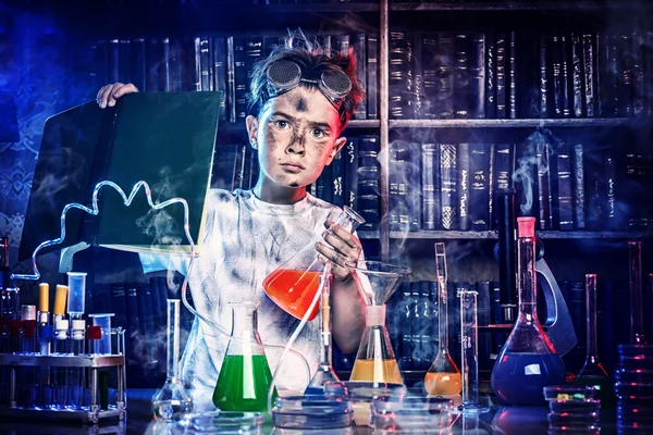 Chemistry explosion Stock Photos, Royalty Free Chemistry explosion ...