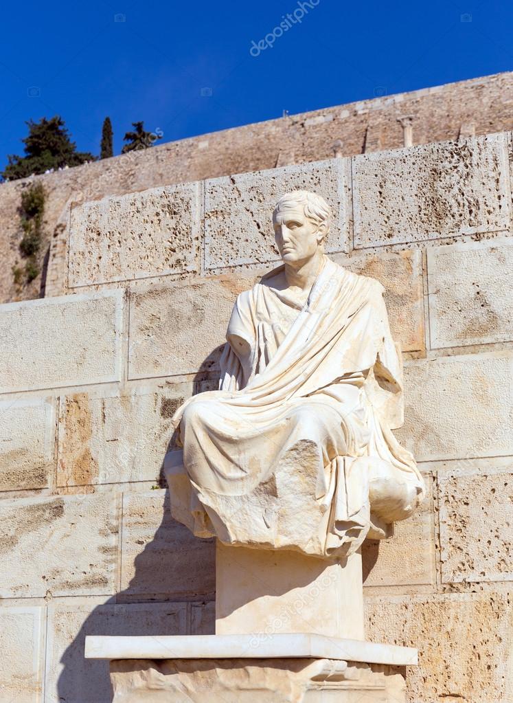Statua di Menandro, Teatro di Dioniso, Atene, Grecia — Foto stock di ...