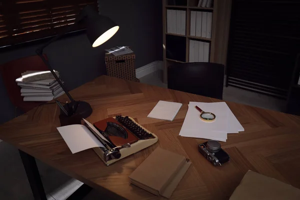 Desk scene Stock Photos, Royalty Free Desk scene Images | Depositphotos