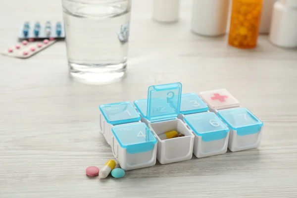 Pill storage box hsn code and gst rate images libres de droit, photos ...