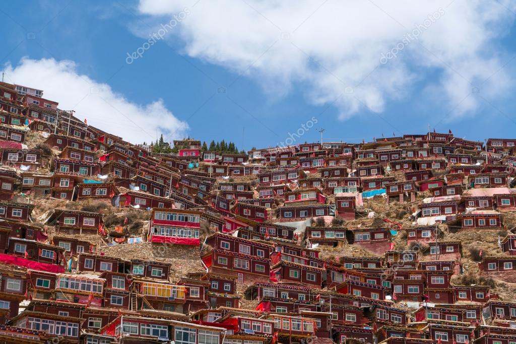 Larung Gar. Top view monastery at Larung gar (Buddhist Academy) ⬇ Stock ...